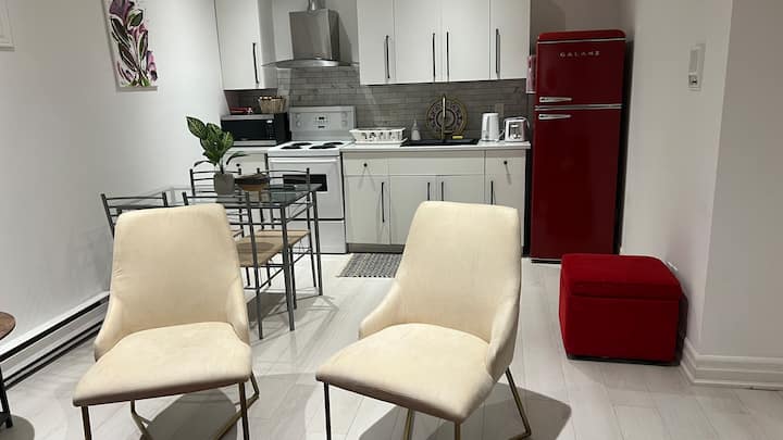 Cozy Basement In A Quiet Area - Vaughan