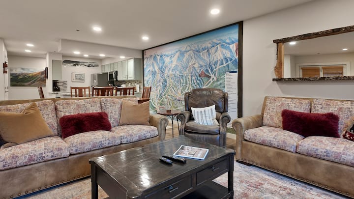 Renovated Ski Chalet On 4:00 Steps To Snowflake - Breckenridge, CO