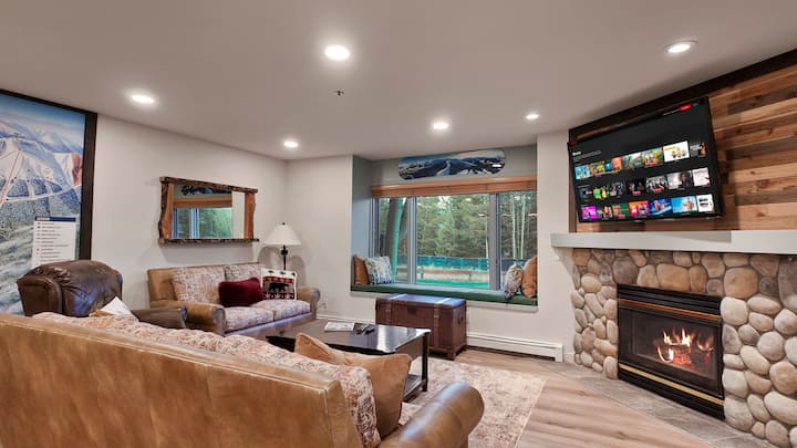 Ski-town Chalet | Snowflake Lift, Trails & Main St - Breckenridge, CO