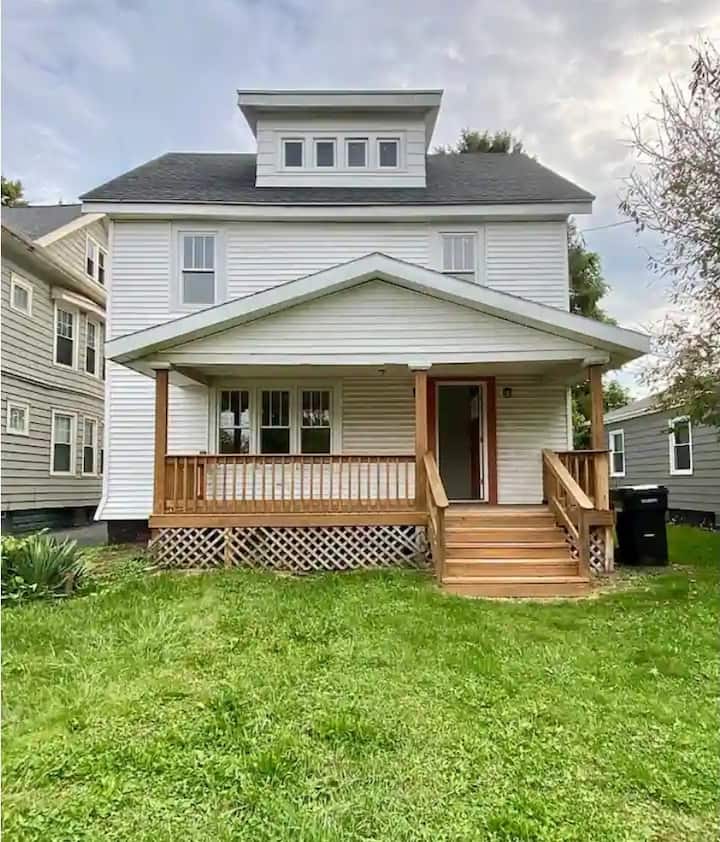 Quiet Oasis On The Northside Of Syracuse - Syracuse, NY