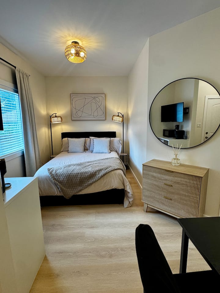 The Hidden Den! - Penticton