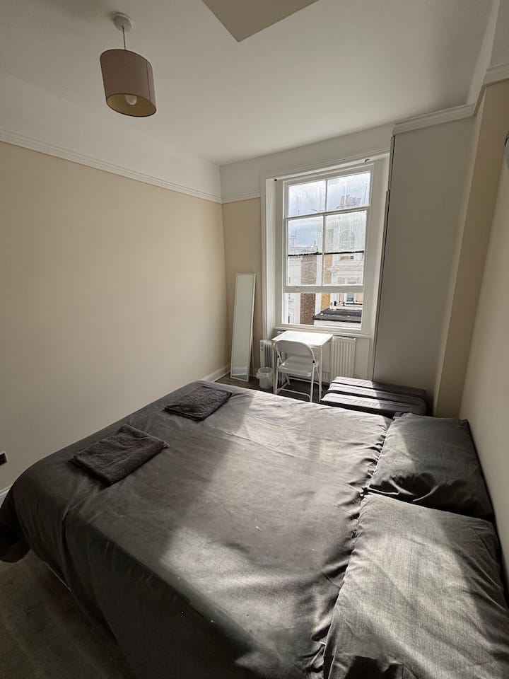 Cozy Private Room Earl’s Court - Fulham