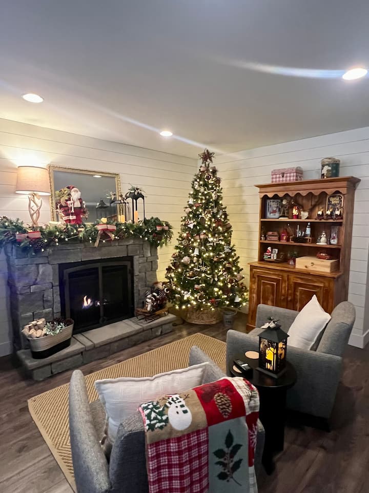 The Fog + Fir Retreat - Sunshine Valley, BC