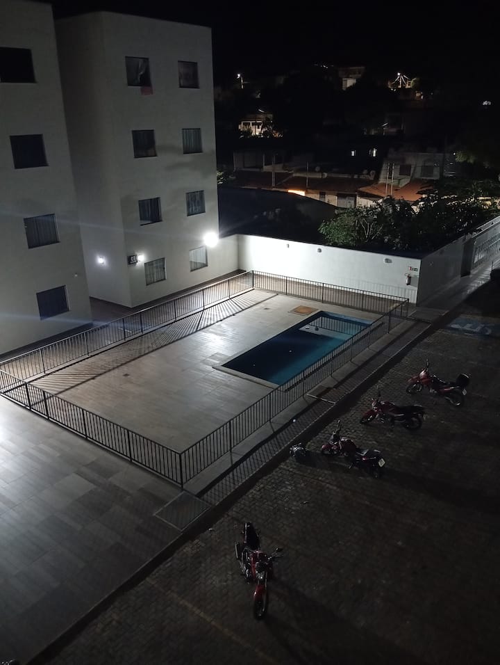 Apartamento Com Piscina. - Governador Valadares