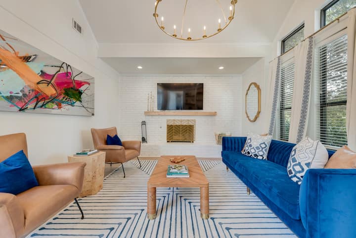 House On The Hill - Rockwall, TX