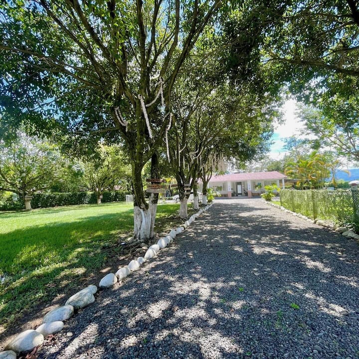 Casa Quinta Privada En El Llano - Acacias