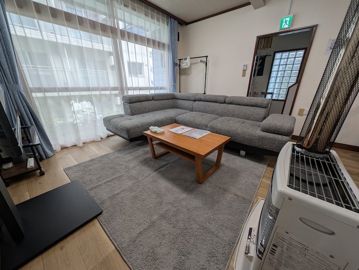 南小樽駅から徒歩7分/大きな和室のある一軒家/無料駐車場/臨濤館小樽入船 - 小樽市