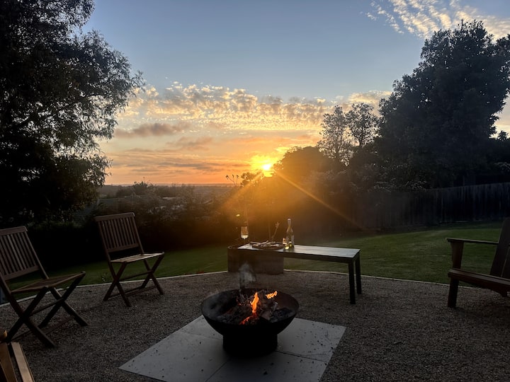 Hillside Coastal Nature Retreat - Safety Beach
