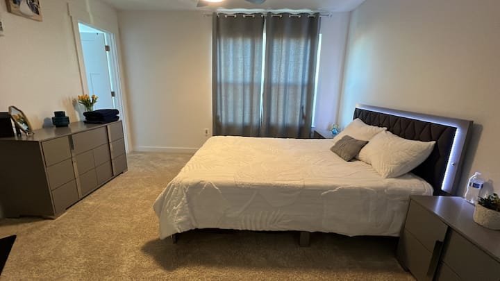 Private Room For Professionals - Frederick, MD