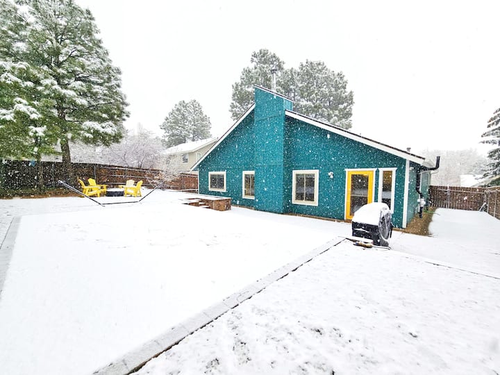 Family Retreat | Sleeps 9 | Fire Pit, Dogs Welcome - 弗拉格斯塔夫