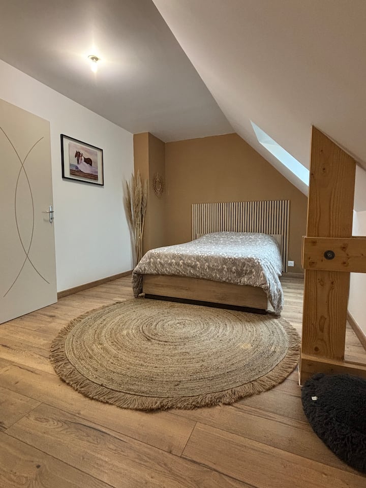 Au Milieu De La Hague 5 Personnes - Château de Nacqueville