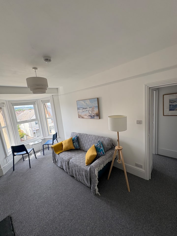 Cosy Town Apartment With Estuary Views - Exmouth