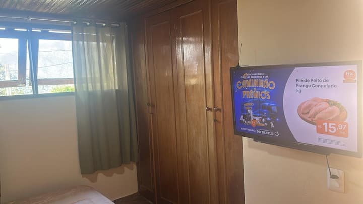Quarto Aconchegantecom Garagem. - Teresópolis