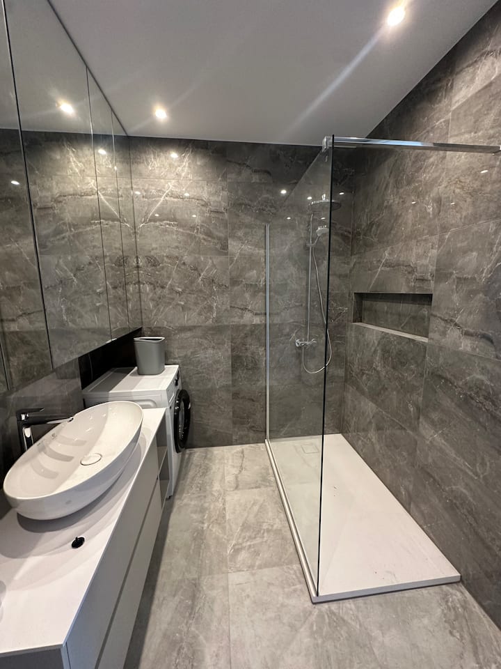 A2 Danni Jarun - Zagreb