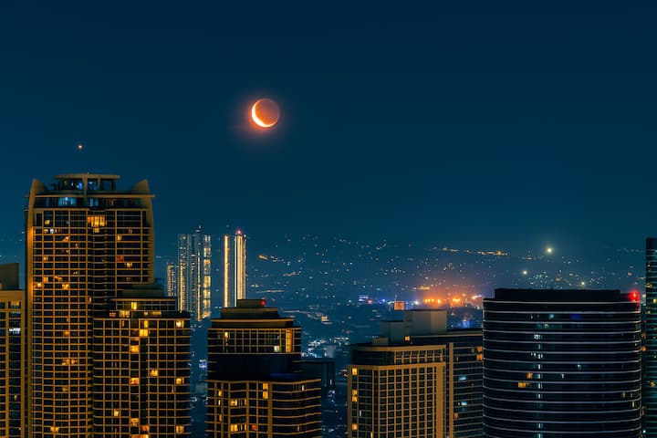 Manila Top Of The World - Makati