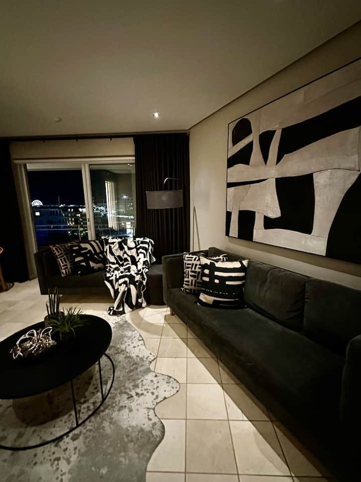 V&a Waterfront Cape Town Secure Luxury 3 Bedroom - Camps Bay