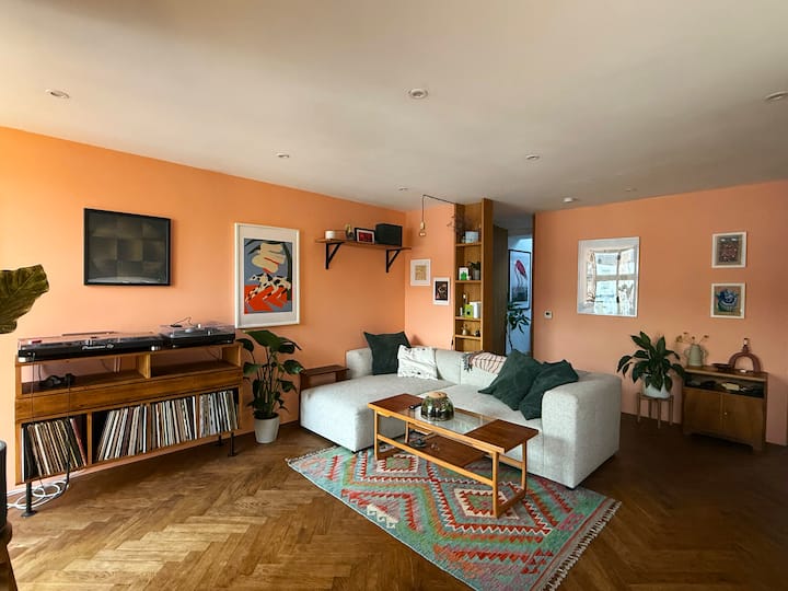 Home Sauna Bright East London Flat - London