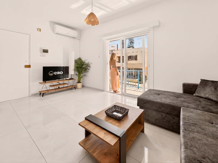 Bella Central Apartment, 2 Min From Nissi Avenue - Ayia Napa