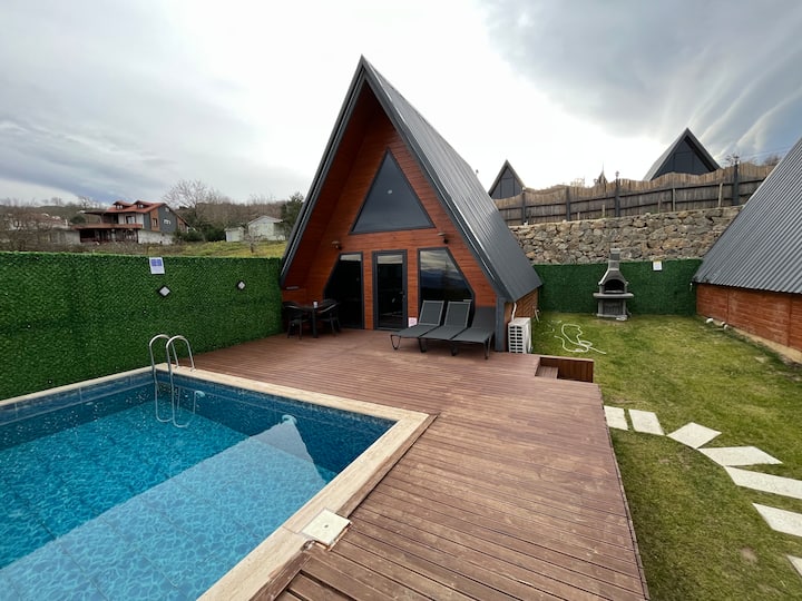 Oscardeluxebungalov1 Sıcak Havuz - Sapanca