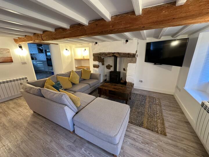 3-bedroom Fisherman’s Cottage | Garden & Parking - Jersey
