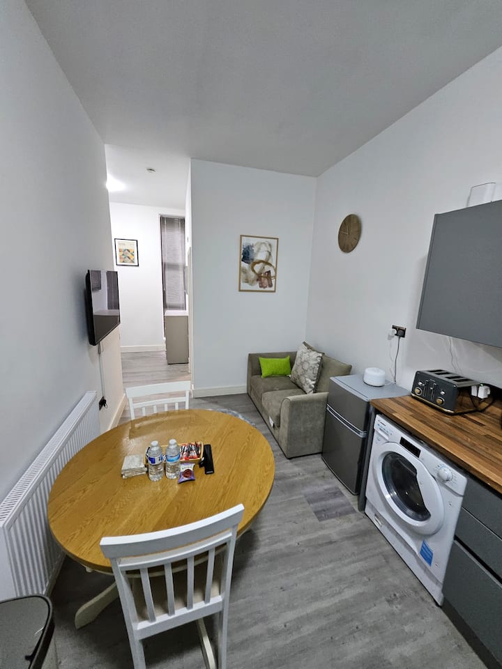 Apartment 6 - Wolverhampton