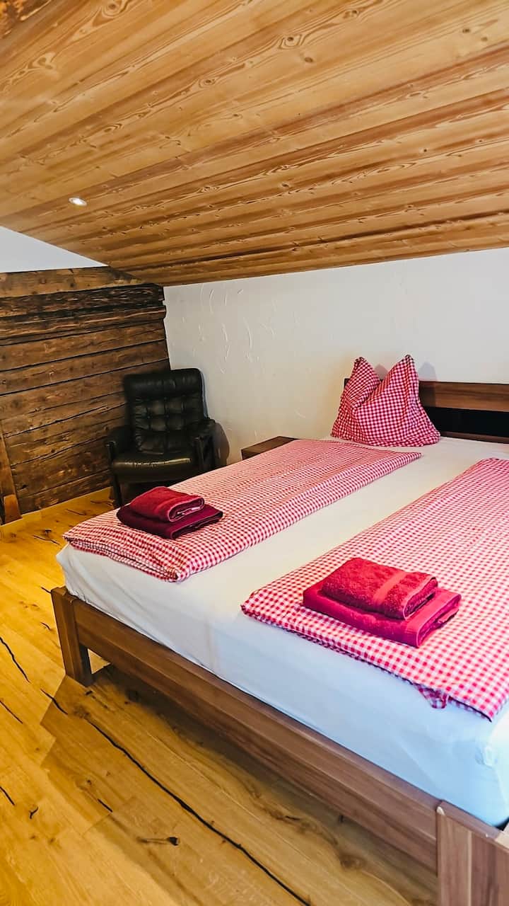 Cozy Alpine Apartment By Apartments Capricorn - Wilderswil