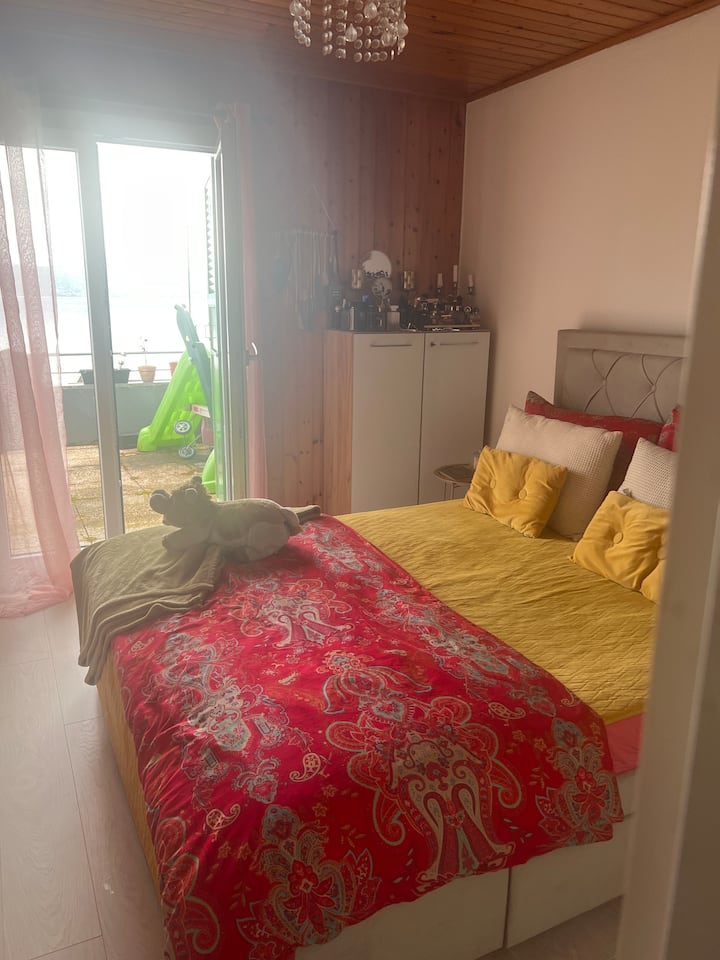Une Chambre Familiale - Montreux