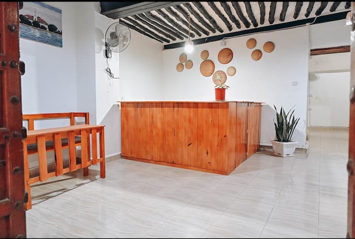 Vivi Cafe B&b - ザンジバル