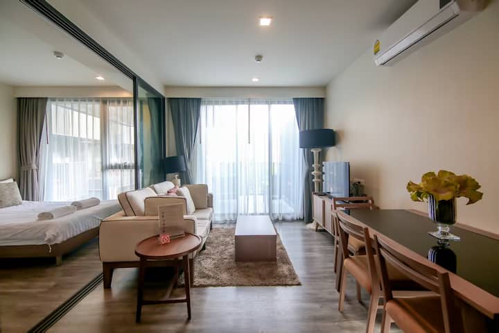 Ii高层泳池景观！家庭2卧室公寓！可做饭！近海滩，江西冷，酒吧街 - Patong Beach