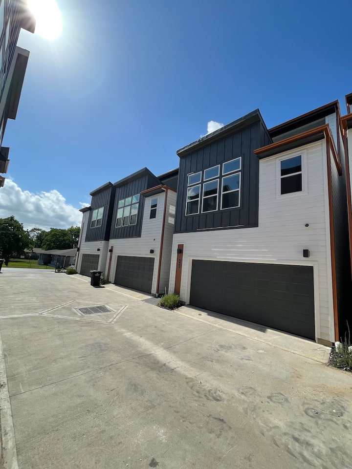 Serene Stay Suite - Houston, TX