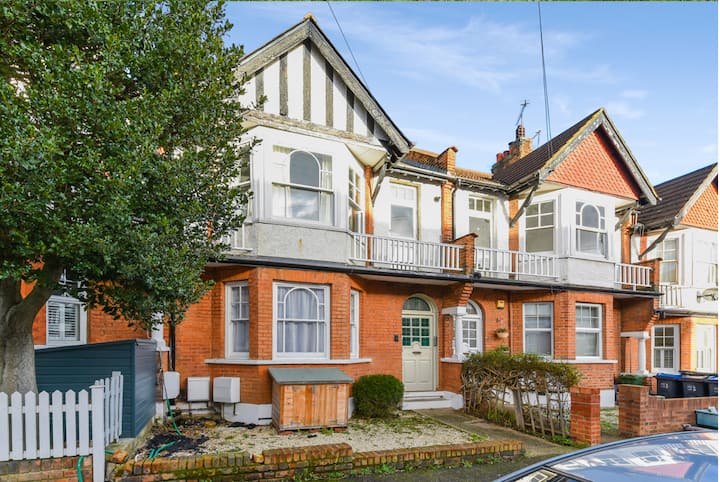 Cosy Ground Floor Flat With Garden Near Wimbledon - Sutton Court