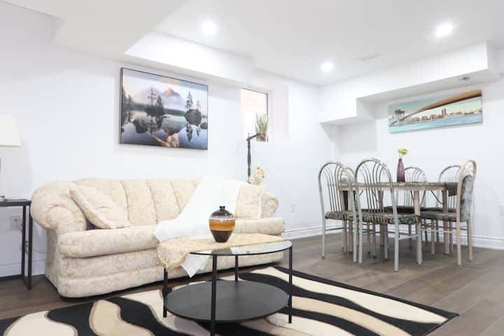 Paris 3br Apartment Getaway - St. George, Canada