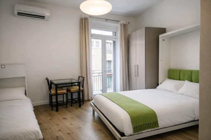 Navigli Nest - Renovated Studio With Balcony - Milão