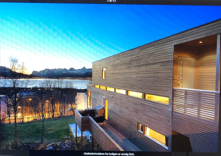 Arktisk Magi Midt I Hjerte Av Tromsø - Tromsø