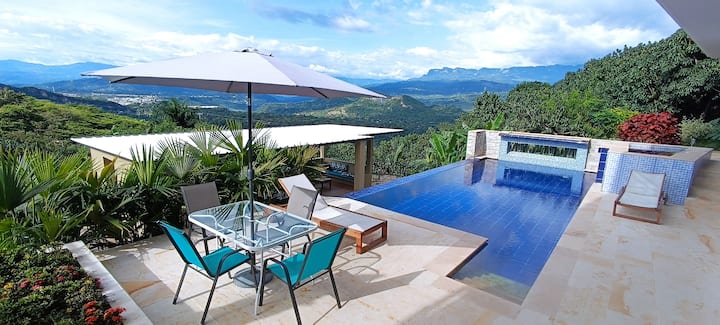 Casa Para Grupos/ Familia •Piscina Privada Y Vista - Anapoima