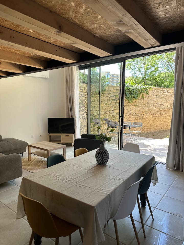 Hidden Rempart : Magnifique T3 Au Calme - Carcassonne
