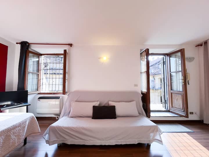 Historic Palazzo · Heart Of Asti Old Town - Asti