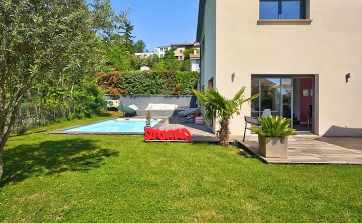 Maison Neuve Avec Piscine - Lyon