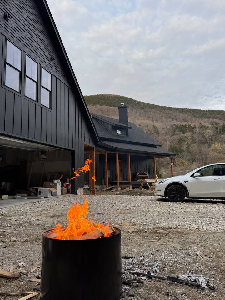 *New*- Carriage House @Skye Ridge Lodge W Hot Tub! - Killington, VT