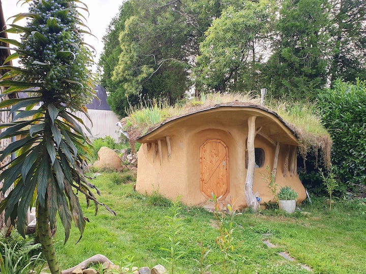 Maison Organique En Terre Crue. - Quimper