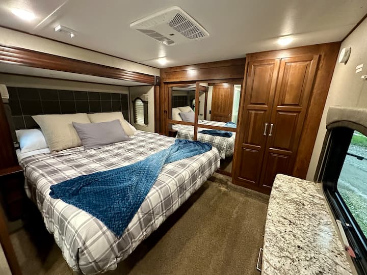 Cozy Camper 30 Min From Glacier - Montana