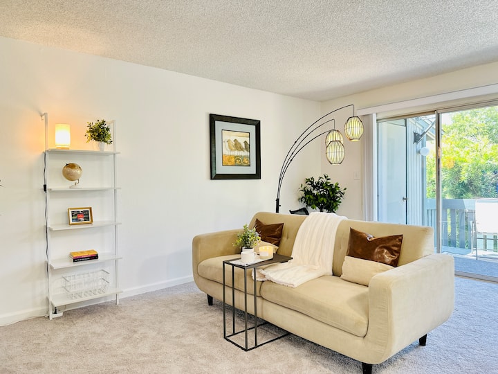 Modern 1br Condo In Concord | Full Kitchen | Ac - Pleasant Hill, CA