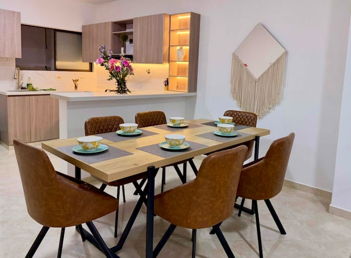 Amplio Y Moderno Apto Para Grupos - Medellín