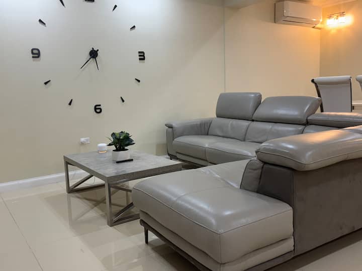 Stylish Living @ New Kingston - Kingston