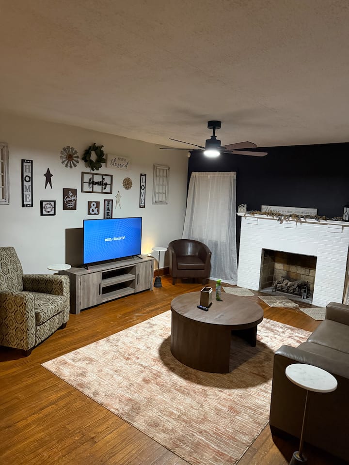 Cozy Getaway Winston Salem - Winston-Salem, NC