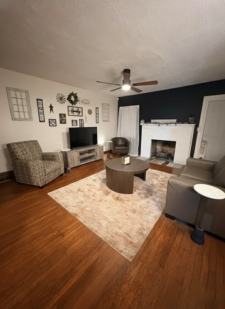 Cozy Getaway Winston Salem - Winston-Salem, NC