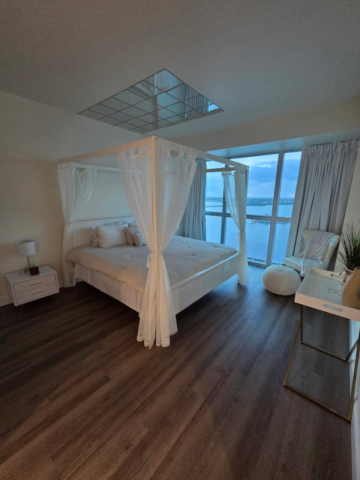 Suite Vida - Fort Myers, FL