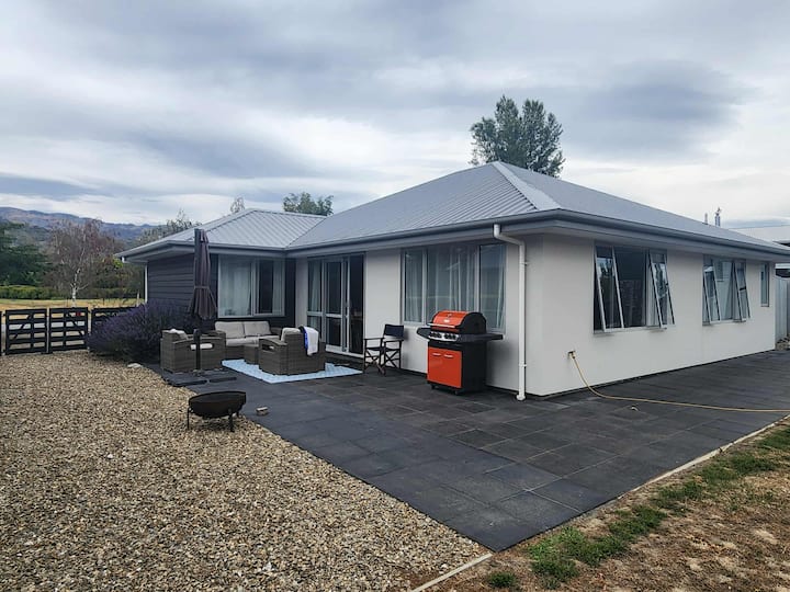 Home In Pisa Moorings, Cromwell - Cromwell