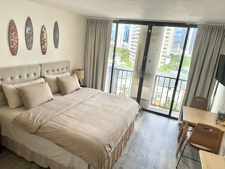 Great Location In Waikiki With Free Parking - O‘ahu, HI