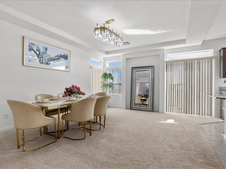 Private 4bl2.5b Home W Shared Spaces&on-site Owner - Las Vegas, NV